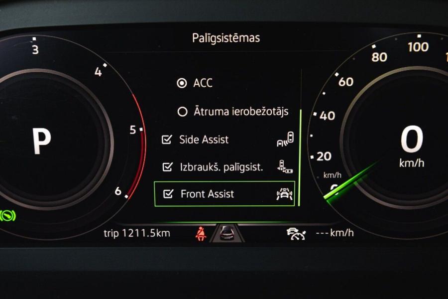 Grey Volkswagen Tiguan 2022 in Ventspils, with an engine capacity of 2.00 L and mileage of 134 thousand km for 28300 €, photo 23 on AUTOMOTO.COM.LV
