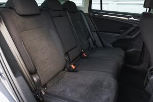 Grey Volkswagen Tiguan 2022 in Ventspils, with an engine capacity of 2.00 L and mileage of 134 thousand km for 28300 €, photo 38 on AUTOMOTO.COM.LV