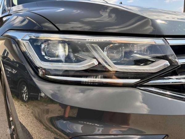 Pelēks Volkswagen Tiguan 2022 Viļņa, ar dzinēja tilpumu 1.40 L un nobraukumu 148 tūkst. km par 21200 €, foto 4 vietnē AUTOMOTO.COM.LV