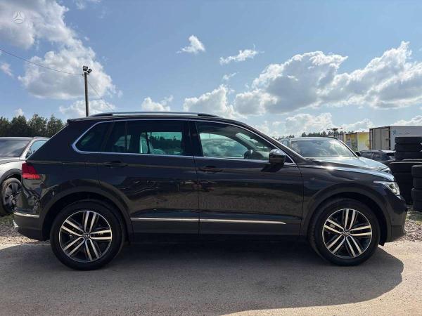Pelēks Volkswagen Tiguan 2022 Viļņa, ar dzinēja tilpumu 1.40 L un nobraukumu 148 tūkst. km par 21200 €, foto 6 vietnē AUTOMOTO.COM.LV