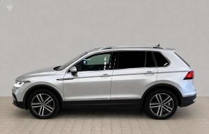 Grey Volkswagen Tiguan 2022 in Kaunas, with an engine capacity of 1.97 L and mileage of 169 thousand km for 24600 €, photo 3 on AUTOMOTO.COM.LV