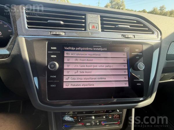 Pelēks Volkswagen Tiguan 2022 Rīga, ar dzinēja tilpumu 2.00 L un nobraukumu 52 tūkst. km par 34200 €, foto 10 vietnē AUTOMOTO.COM.LV