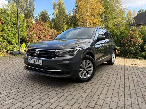 Volkswagen Tiguan 2022 Rīga vietnē Pelēks Volkswagen Tiguan 2022 Rīga, ar dzinēja tilpumu 1.40 L un nobraukumu 113 tūkst. km par 24500 €, foto 1 vietnē AUTOMOTO.COM.LV