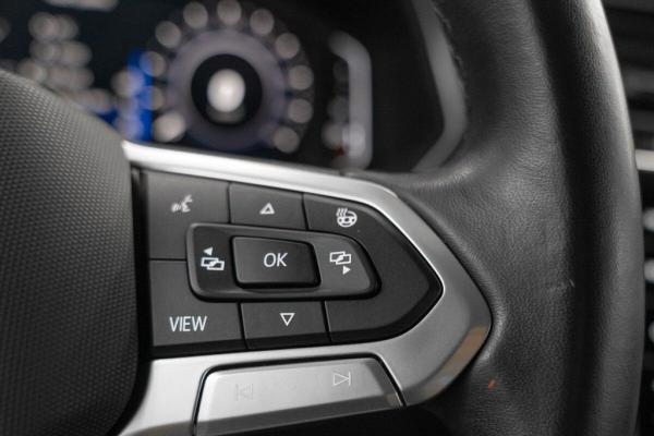 Pelēks Volkswagen Tiguan 2022 Viļņa, ar dzinēja tilpumu 1.40 L un nobraukumu 131 tūkst. km par 23900 €, foto 11 vietnē AUTOMOTO.COM.LV