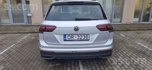 Grey Volkswagen Tiguan 2022 in Jelgava, with an engine capacity of 2.00 L and mileage of 65 thousand km for 26450 €, photo 6 on AUTOMOTO.COM.LV