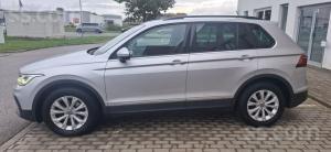 Grey Volkswagen Tiguan 2022 in Jelgava, with an engine capacity of 2.00 L and mileage of 65 thousand km for 26450 €, photo 9 on AUTOMOTO.COM.LV