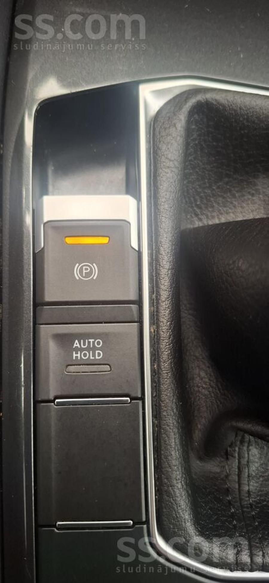 Grey Volkswagen Tiguan 2022 in Jelgava, with an engine capacity of 2.00 L and mileage of 65 thousand km for 26450 €, photo 18 on AUTOMOTO.COM.LV