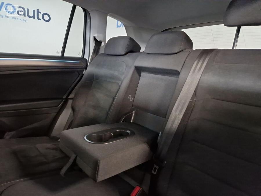 Grey Volkswagen Tiguan 2022 in Vilnius, with an engine capacity of 1.50 L and mileage of 84 thousand km for 24000 €, photo 18 on AUTOMOTO.COM.LV