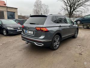 Pelēks Volkswagen Tiguan 2023 Kauņa, ar dzinēja tilpumu 1.98 L un nobraukumu 89 tūkst. km par 19400 €, foto 3 vietnē AUTOMOTO.COM.LV