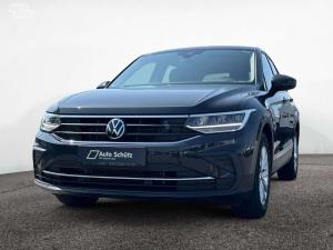 Pelēks Volkswagen Tiguan 2023 Kauņa, ar dzinēja tilpumu 2.00 L un nobraukumu 77 tūkst. km par 25448 €, foto 2 vietnē AUTOMOTO.COM.LV