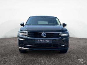 Pelēks Volkswagen Tiguan 2023 Kauņa, ar dzinēja tilpumu 2.00 L un nobraukumu 77 tūkst. km par 25448 €, foto 9 vietnē AUTOMOTO.COM.LV