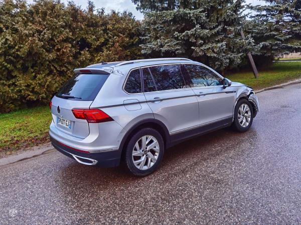 Pelēks Volkswagen Tiguan 2023 Kauņa, ar dzinēja tilpumu 1.97 L un nobraukumu 192 tūkst. km par 8300 €, foto 2 vietnē AUTOMOTO.COM.LV