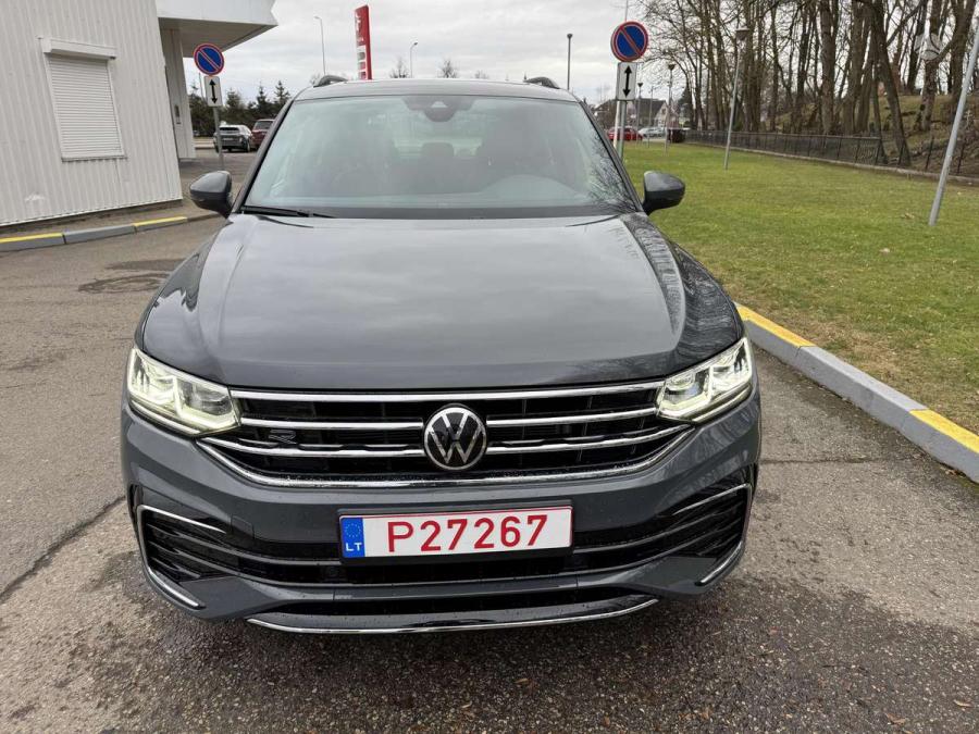 Pelēks Volkswagen Tiguan 2023 Kauņa, ar dzinēja tilpumu 1.97 L un nobraukumu 48 tūkst. km par 29600 €, foto 5 vietnē AUTOMOTO.COM.LV