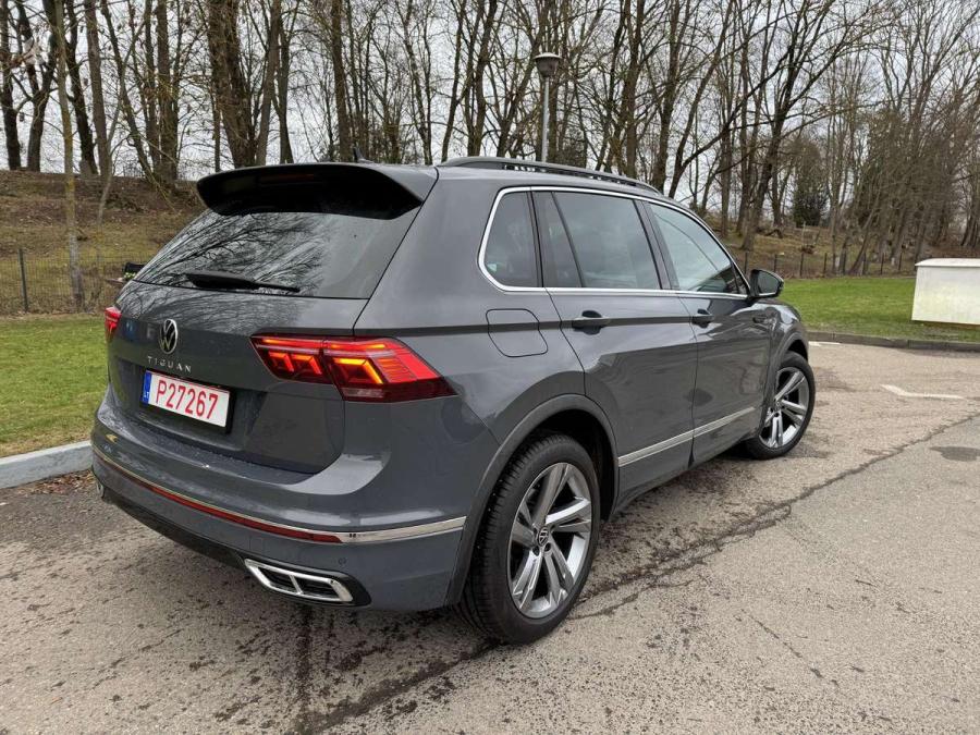 Pelēks Volkswagen Tiguan 2023 Kauņa, ar dzinēja tilpumu 1.97 L un nobraukumu 48 tūkst. km par 29600 €, foto 6 vietnē AUTOMOTO.COM.LV