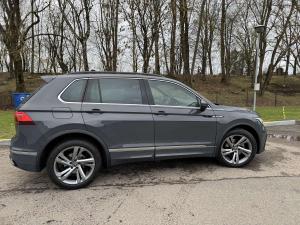 Pelēks Volkswagen Tiguan 2023 Kauņa, ar dzinēja tilpumu 1.97 L un nobraukumu 48 tūkst. km par 29600 €, foto 8 vietnē AUTOMOTO.COM.LV