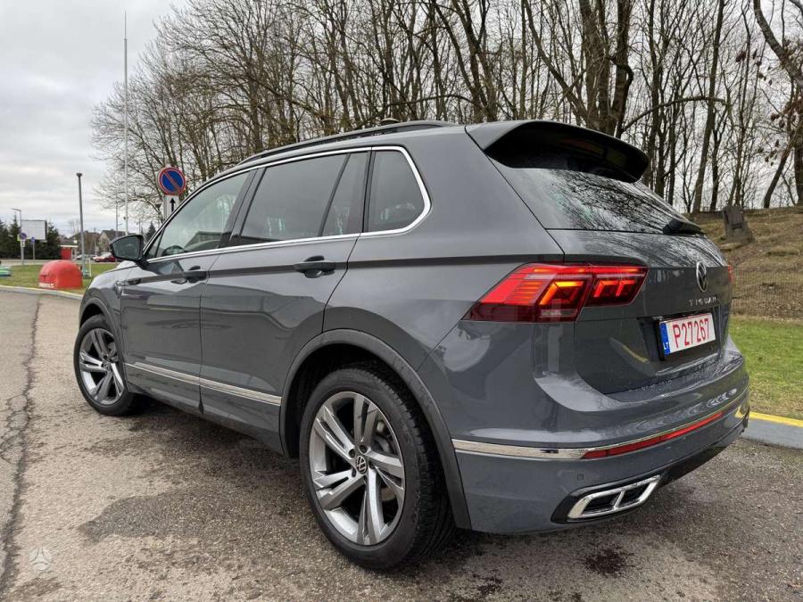 Pelēks Volkswagen Tiguan 2023 Kauņa, ar dzinēja tilpumu 1.97 L un nobraukumu 48 tūkst. km par 29600 €, foto 9 vietnē AUTOMOTO.COM.LV
