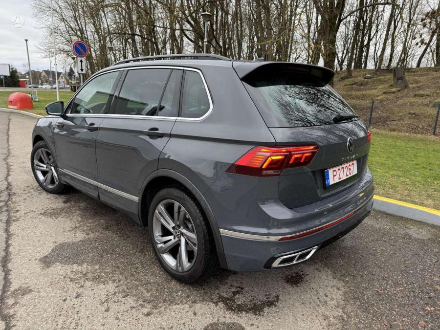 Pelēks Volkswagen Tiguan 2023 Kauņa, ar dzinēja tilpumu 1.97 L un nobraukumu 48 tūkst. km par 29600 €, foto 10 vietnē AUTOMOTO.COM.LV