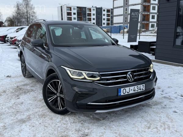 Grey Volkswagen Tiguan 2023 in Jelgava, with an engine capacity of 2.00 L and mileage of 0 thousand km for 19900 €, photo 1 on AUTOMOTO.COM.LV