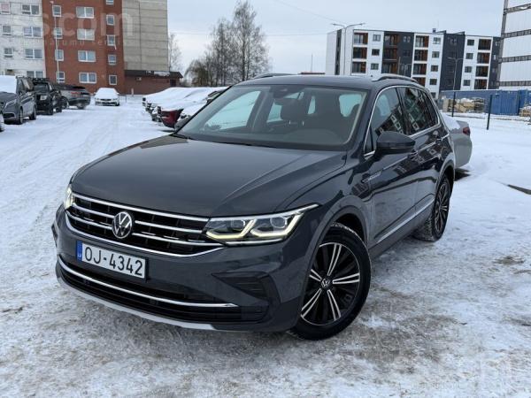 Grey Volkswagen Tiguan 2023 in Jelgava, with an engine capacity of 2.00 L and mileage of 0 thousand km for 19900 €, photo 2 on AUTOMOTO.COM.LV