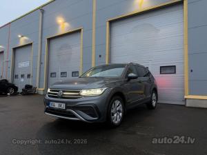 Pelēks Volkswagen Tiguan 2023 Tallina, ar dzinēja tilpumu 2.00 L un nobraukumu 88 tūkst. km par 33700 €, foto  vietnē AUTOMOTO.COM.LV
