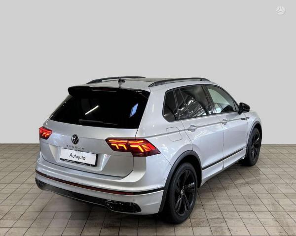 Pelēks Volkswagen Tiguan 2023 Kauņa, ar dzinēja tilpumu 1.50 L un nobraukumu 41 tūkst. km par 29900 €, foto 4 vietnē AUTOMOTO.COM.LV