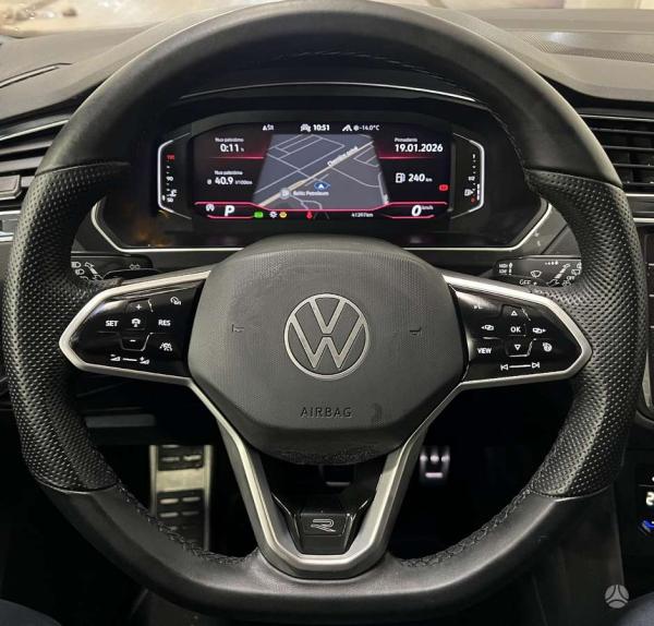 Pelēks Volkswagen Tiguan 2023 Kauņa, ar dzinēja tilpumu 1.50 L un nobraukumu 41 tūkst. km par 29900 €, foto 8 vietnē AUTOMOTO.COM.LV