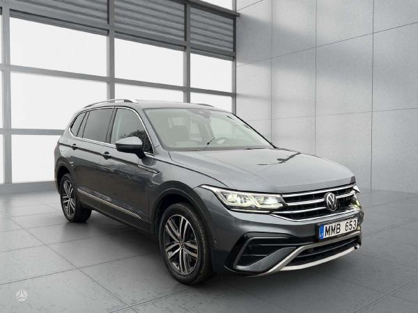Grey Volkswagen Tiguan 2023 in Kaunas, with an engine capacity of 1.98 L and mileage of 89 thousand km for 17900 €, photo 1 on AUTOMOTO.COM.LV