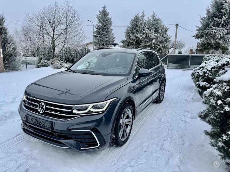 Pelēks Volkswagen Tiguan 2023 Kauņa, ar dzinēja tilpumu 1.97 L un nobraukumu 48 tūkst. km par 28500 €, foto 4 vietnē AUTOMOTO.COM.LV