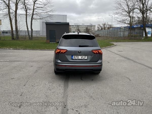 Pelēks Volkswagen Tiguan 2023 Tallina, ar dzinēja tilpumu 2.00 L un nobraukumu 70 tūkst. km par 30500 €, foto 5 vietnē AUTOMOTO.COM.LV