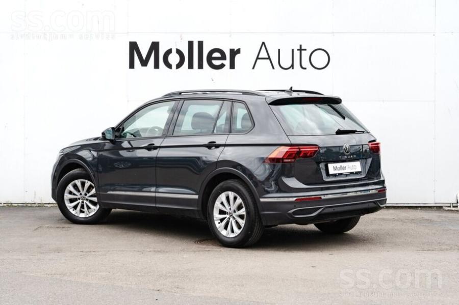 Pelēks Volkswagen Tiguan 2023 Rīga, ar dzinēja tilpumu 2.00 L un nobraukumu 36 tūkst. km par 26900 €, foto 4 vietnē AUTOMOTO.COM.LV