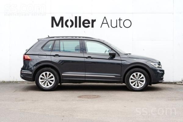 Pelēks Volkswagen Tiguan 2023 Rīga, ar dzinēja tilpumu 2.00 L un nobraukumu 36 tūkst. km par 26900 €, foto 5 vietnē AUTOMOTO.COM.LV
