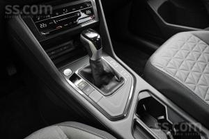 Pelēks Volkswagen Tiguan 2023 Rīga, ar dzinēja tilpumu 2.00 L un nobraukumu 36 tūkst. km par 26900 €, foto 14 vietnē AUTOMOTO.COM.LV