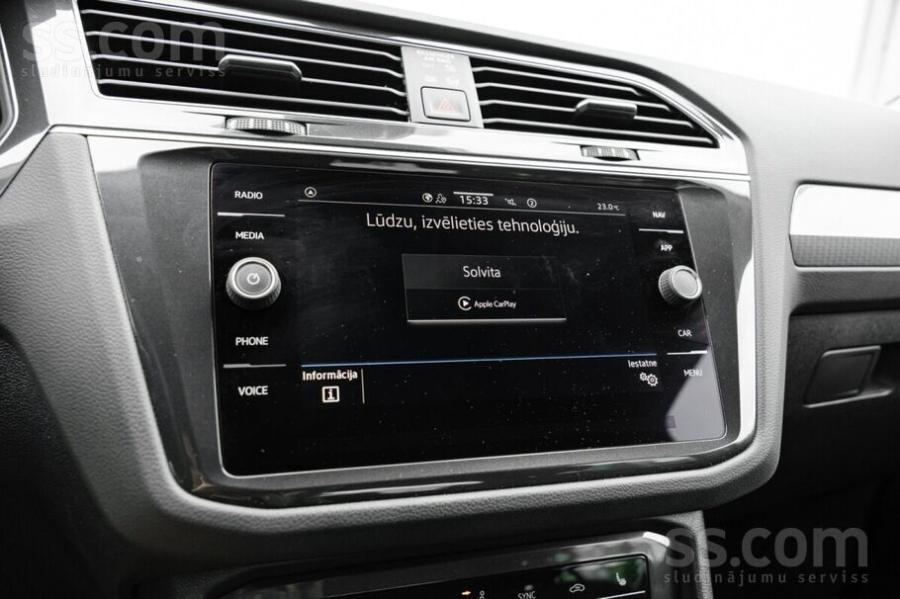 Pelēks Volkswagen Tiguan 2023 Rīga, ar dzinēja tilpumu 2.00 L un nobraukumu 36 tūkst. km par 26900 €, foto 17 vietnē AUTOMOTO.COM.LV