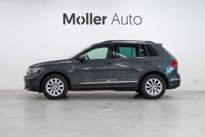 Grey Volkswagen Tiguan 2023 in Vilnius, with an engine capacity of 1.50 L and mileage of 93 thousand km for 22500 €, photo 7 on AUTOMOTO.COM.LV