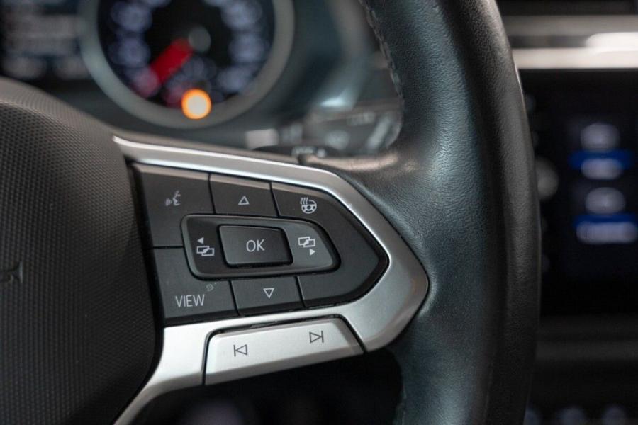 Grey Volkswagen Tiguan 2023 in Vilnius, with an engine capacity of 1.50 L and mileage of 93 thousand km for 22500 €, photo 15 on AUTOMOTO.COM.LV