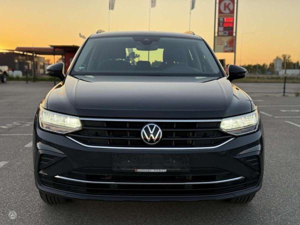 Pelēks Volkswagen Tiguan 2023 Viļņa, ar dzinēja tilpumu 1.40 L un nobraukumu 184 tūkst. km par 19799 €, foto 6 vietnē AUTOMOTO.COM.LV