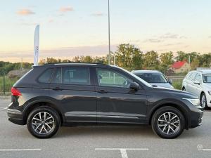 Pelēks Volkswagen Tiguan 2023 Viļņa, ar dzinēja tilpumu 1.40 L un nobraukumu 184 tūkst. km par 19799 €, foto 10 vietnē AUTOMOTO.COM.LV