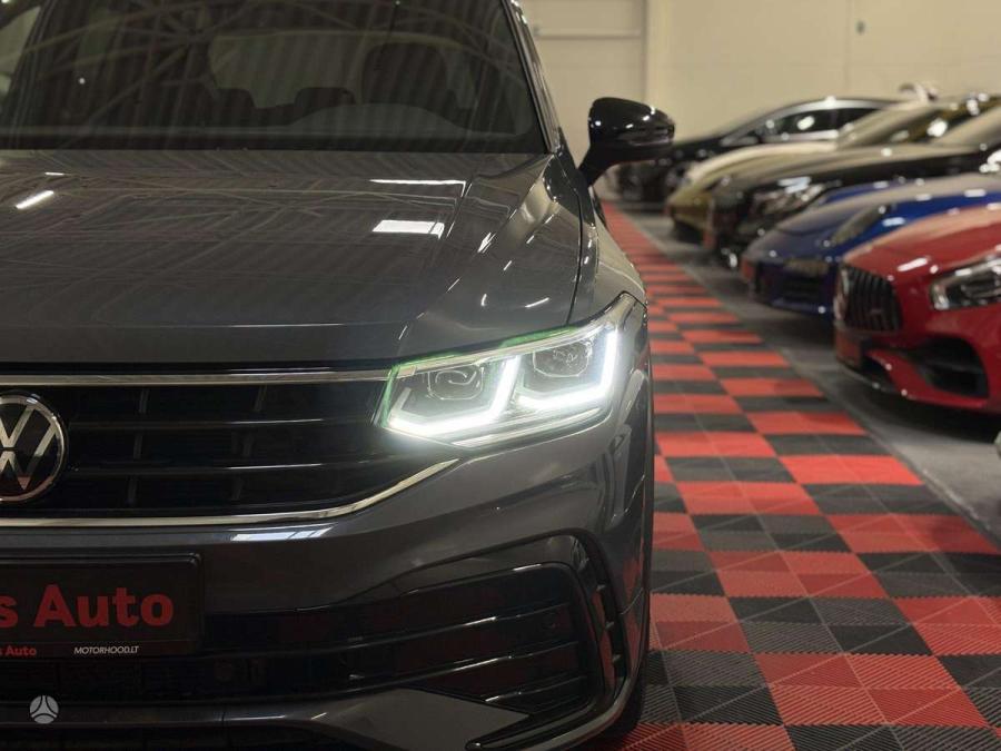 Pelēks Volkswagen Tiguan 2023 Viļņa, ar dzinēja tilpumu 1.97 L un nobraukumu 90 tūkst. km par 27700 €, foto 8 vietnē AUTOMOTO.COM.LV