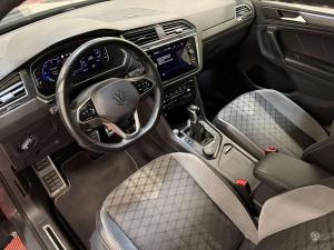 Pelēks Volkswagen Tiguan 2023 Viļņa, ar dzinēja tilpumu 1.97 L un nobraukumu 90 tūkst. km par 27700 €, foto 12 vietnē AUTOMOTO.COM.LV