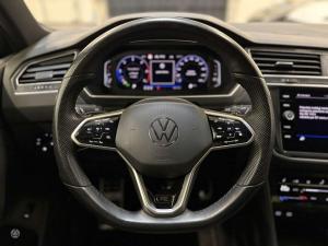 Pelēks Volkswagen Tiguan 2023 Viļņa, ar dzinēja tilpumu 1.97 L un nobraukumu 90 tūkst. km par 27700 €, foto 20 vietnē AUTOMOTO.COM.LV