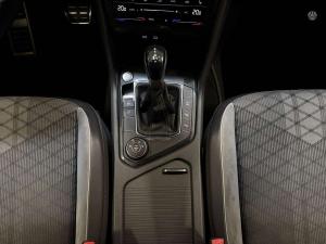 Pelēks Volkswagen Tiguan 2023 Viļņa, ar dzinēja tilpumu 1.97 L un nobraukumu 90 tūkst. km par 27700 €, foto 22 vietnē AUTOMOTO.COM.LV