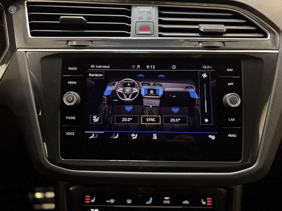 Pelēks Volkswagen Tiguan 2023 Viļņa, ar dzinēja tilpumu 1.97 L un nobraukumu 90 tūkst. km par 27700 €, foto 30 vietnē AUTOMOTO.COM.LV