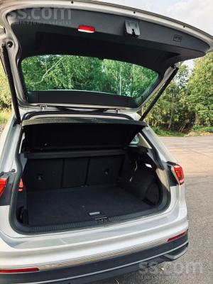 Pelēks Volkswagen Tiguan 2023 Valka, ar dzinēja tilpumu 1.50 L un nobraukumu 99 tūkst. km par 26450 €, foto 8 vietnē AUTOMOTO.COM.LV