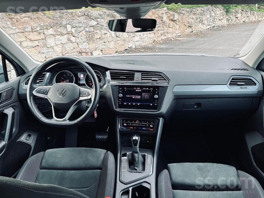 Pelēks Volkswagen Tiguan 2023 Valka, ar dzinēja tilpumu 1.50 L un nobraukumu 99 tūkst. km par 26450 €, foto 10 vietnē AUTOMOTO.COM.LV
