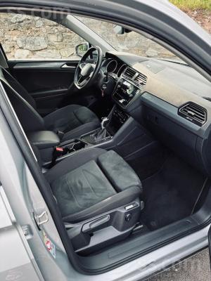 Pelēks Volkswagen Tiguan 2023 Valka, ar dzinēja tilpumu 1.50 L un nobraukumu 99 tūkst. km par 26450 €, foto 12 vietnē AUTOMOTO.COM.LV