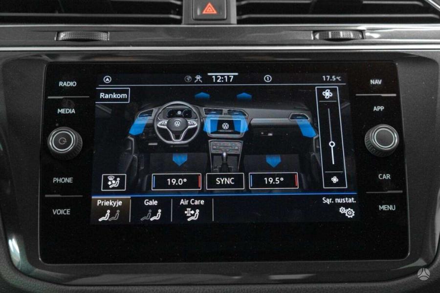 Pelēks Volkswagen Tiguan 2023 Viļņa, ar dzinēja tilpumu 1.50 L un nobraukumu 93 tūkst. km par 22100 €, foto 15 vietnē AUTOMOTO.COM.LV