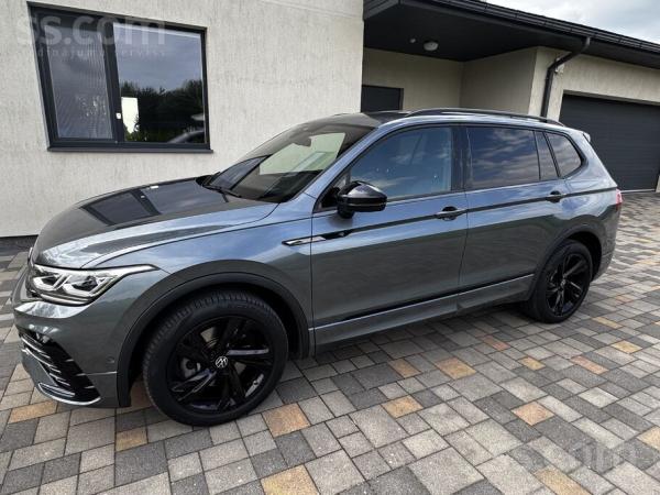 Pelēks Volkswagen Tiguan 2023 Rīga, ar dzinēja tilpumu 2.00 L un nobraukumu 69 tūkst. km par 32900 €, foto 6 vietnē AUTOMOTO.COM.LV