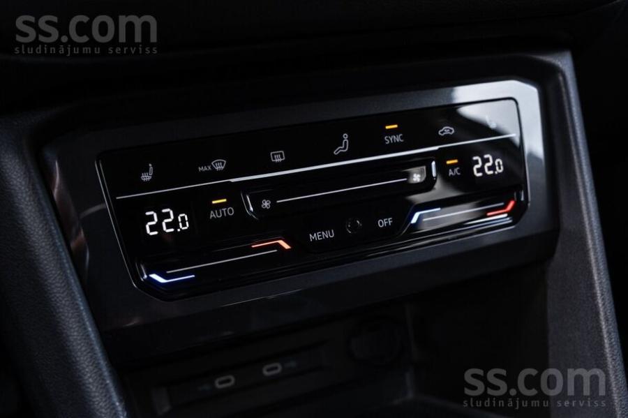 Grey Volkswagen Tiguan 2023 in Riga, with an engine capacity of 2.00 L and mileage of 108 thousand km for 28450 €, photo 13 on AUTOMOTO.COM.LV