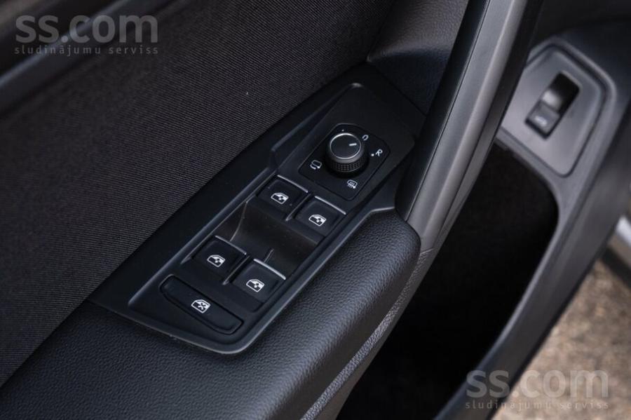 Grey Volkswagen Tiguan 2023 in Riga, with an engine capacity of 2.00 L and mileage of 108 thousand km for 28450 €, photo 20 on AUTOMOTO.COM.LV