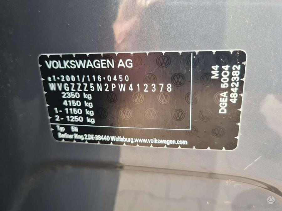 Grey Volkswagen Tiguan 2023 in Siauliai, with an engine capacity of 1.40 L and mileage of 172 thousand km for 21990 €, photo 37 on AUTOMOTO.COM.LV
